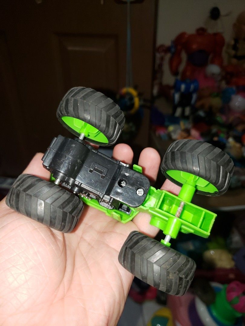 Sepeda anak / JUALAN MAINAN MOBILAN RODA BESAR PER MONSTER JAM TRUCK ...
