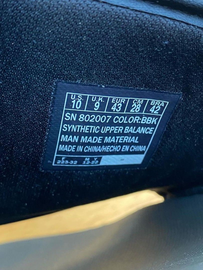 Skechers Sandal x Demon Slayer, Fesyen Pria, Sepatu , Sandal di Carousell