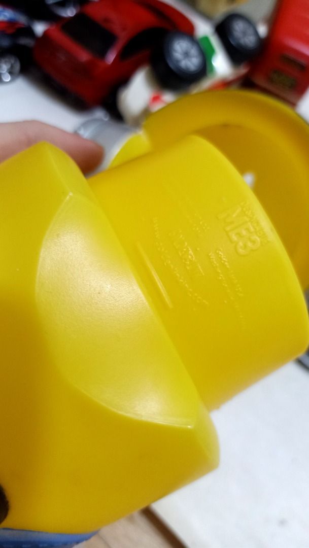 Universal studios despicable me minion kevin bottle cup tumbler ... Universal studios despicable me minion kevin bottle cup tumbler ...