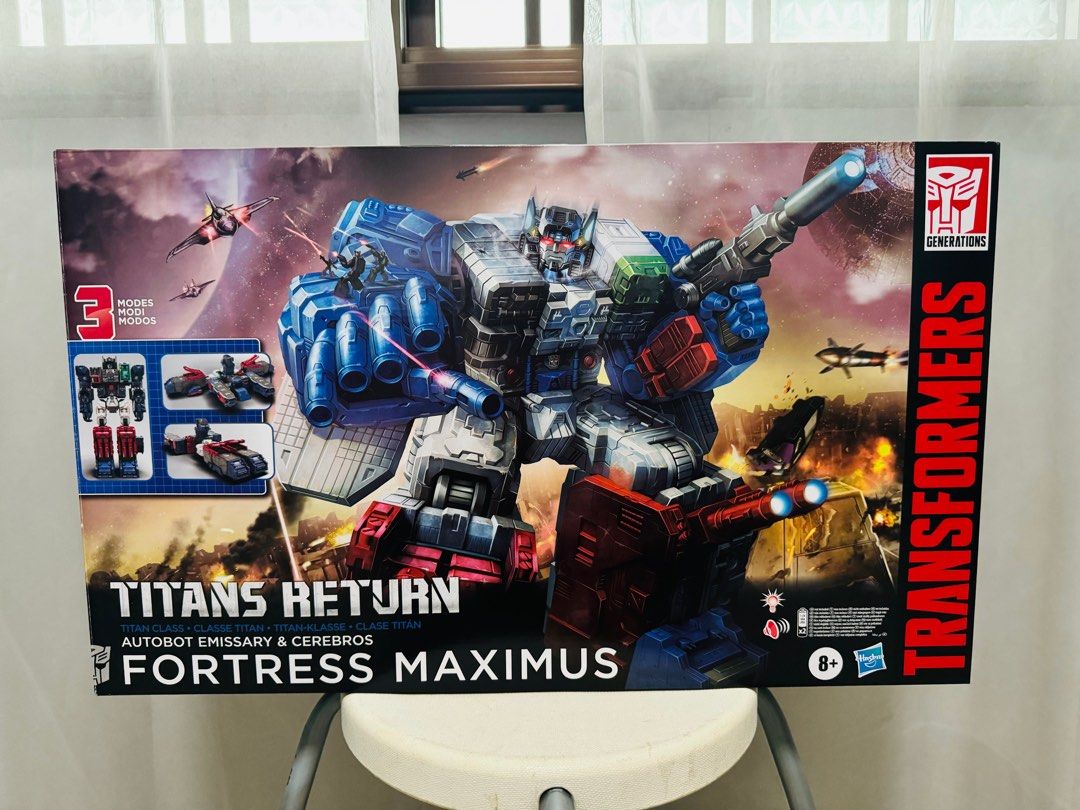 (1 piece left) Brand New Transformers 2024 Reissue Fortress Maximus ...