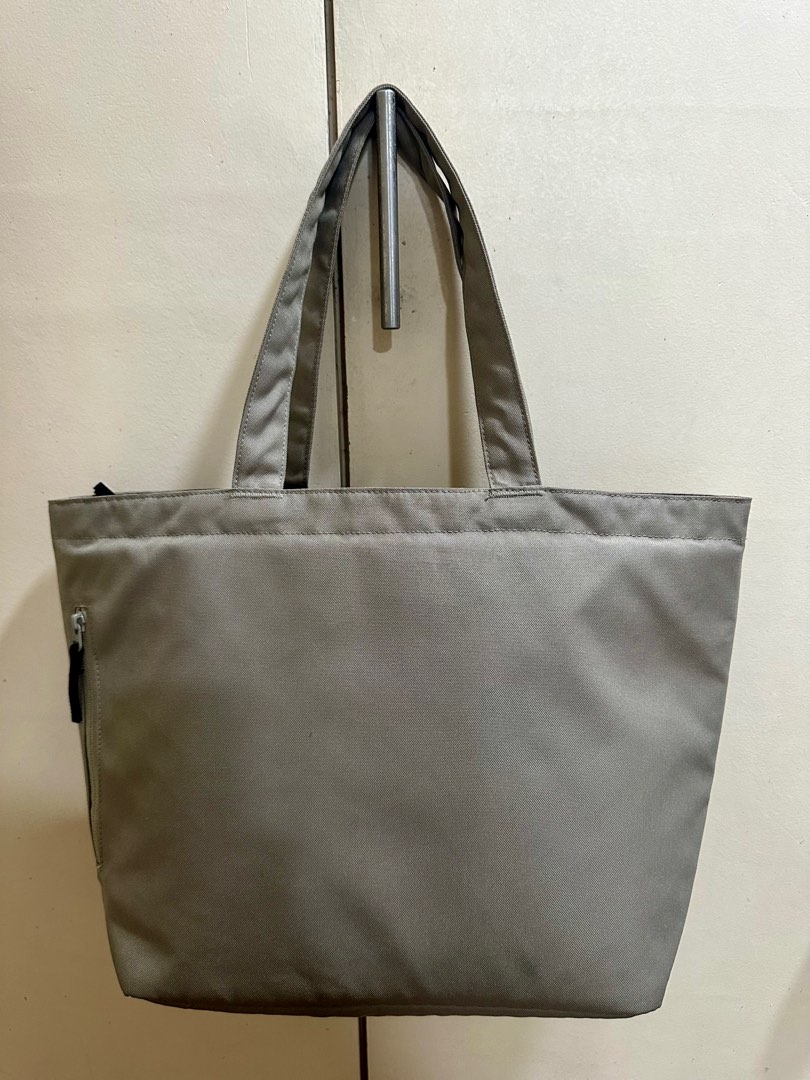 Authentic Muji Laptop Bag, Women's Fashion, Bags & Wallets, Shoulder ...