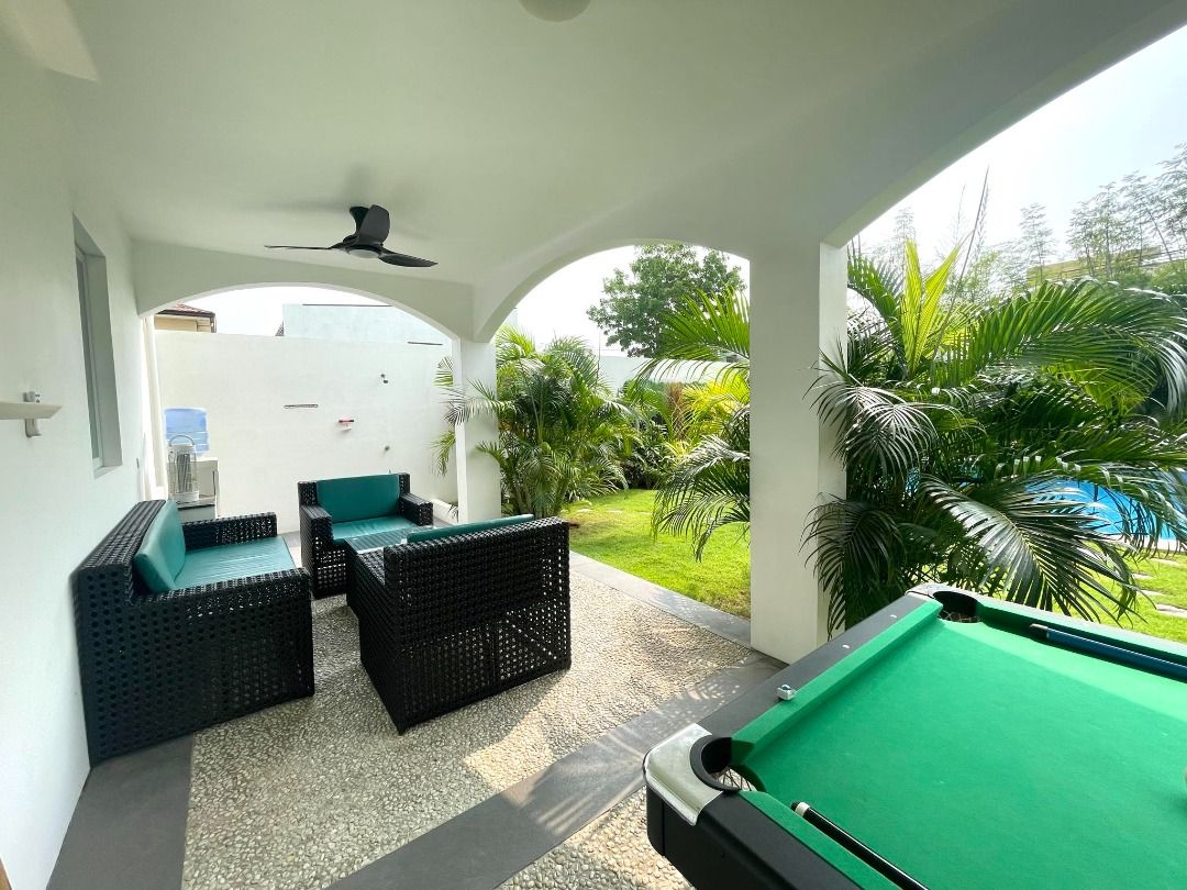 Binan Laguna Corner House and Lot with own swimming pool in ...