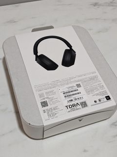 Sony WH-1000XM5 black, Audio, Headphones & Headsets on Carousell