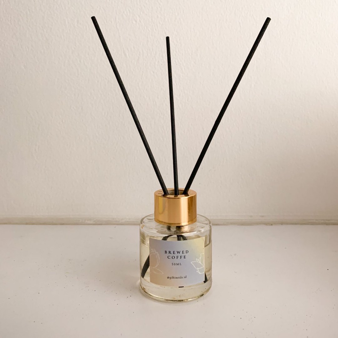 Botol Reed Diffuser, Kesehatan & Kecantikan, Parfum, Kuku & Lainnya di ...