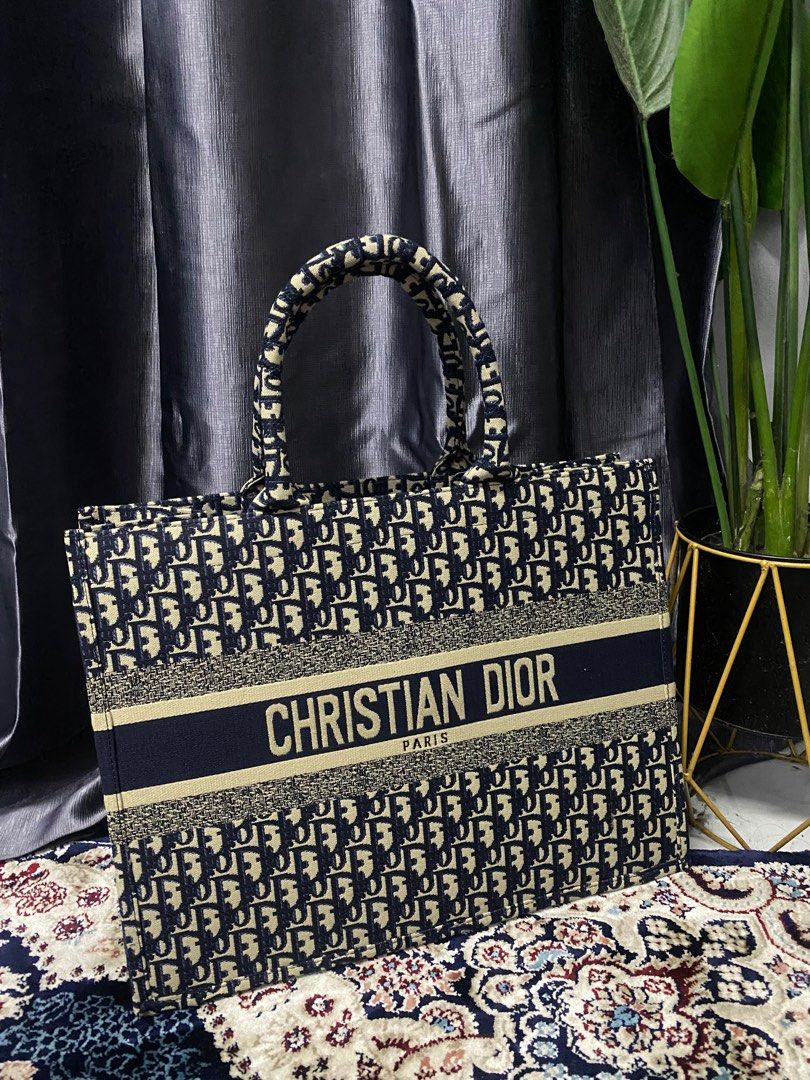 D ior book tote bag large size [READ DESCRIPTION], Luxury, Bags ...