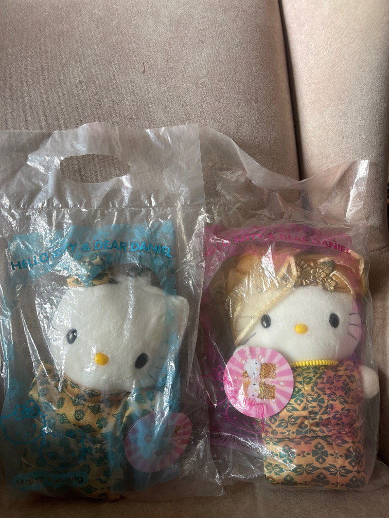 Hello Kitty & Dear Daniel - Malay Edition, Hobbies & Toys, Collectibles ...