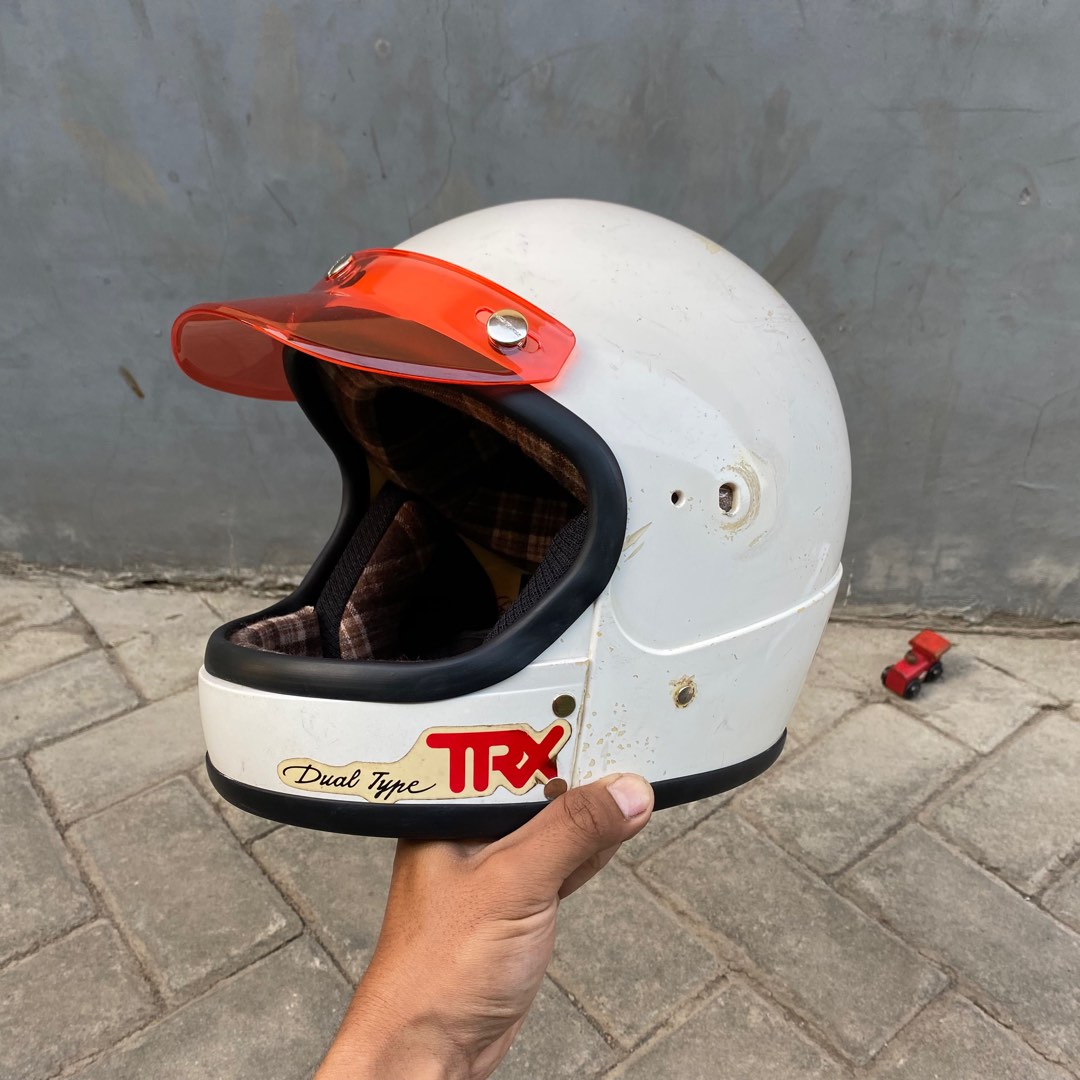 Helm trx custom original vintage, Motor di Carousell