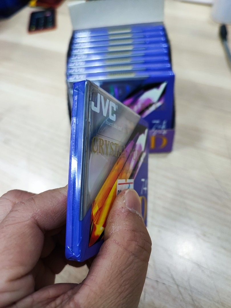 JVC Crystal Purple Recordable Mini disc Model : MD-74DPL, Hobbies ...