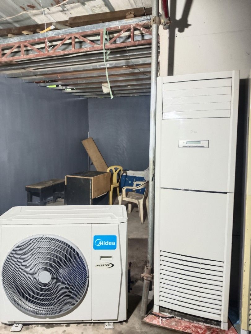 MIDEA 3tr floor standing inverter, TV & Home Appliances, Air ...