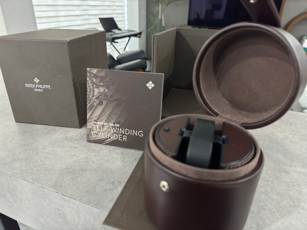 Patek Philippe watch winder, Men's Fashion, Watches & Accessories ...