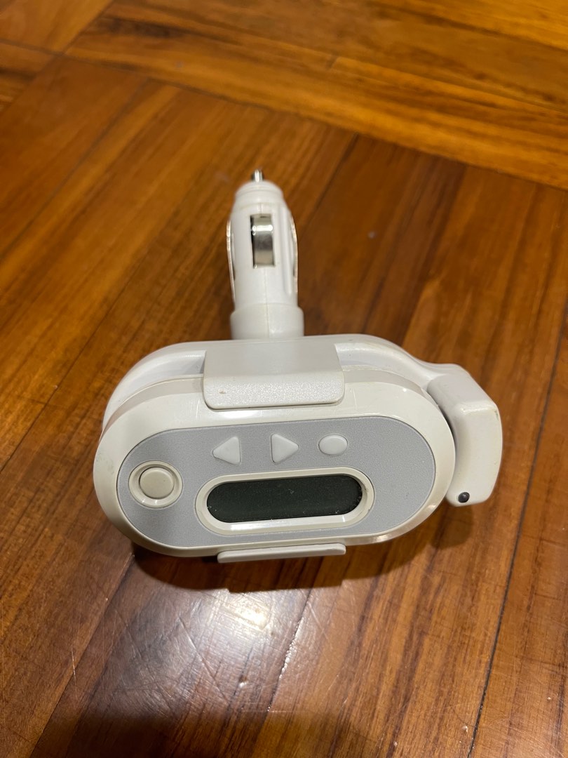 Philips FM Digital Transmitter, 音響器材, 可攜式音響設備 - Carousell