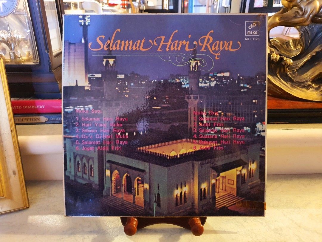 LP Piring Hitam Lagu Raya Paling Popular Condition Perfect !!, Audio, Portable Music Players on ...