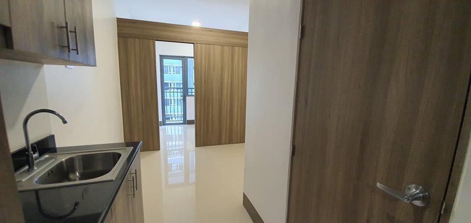 Rush For Sale Fame Residences 1-Bedroom w/ Balcony facing Makati View ...