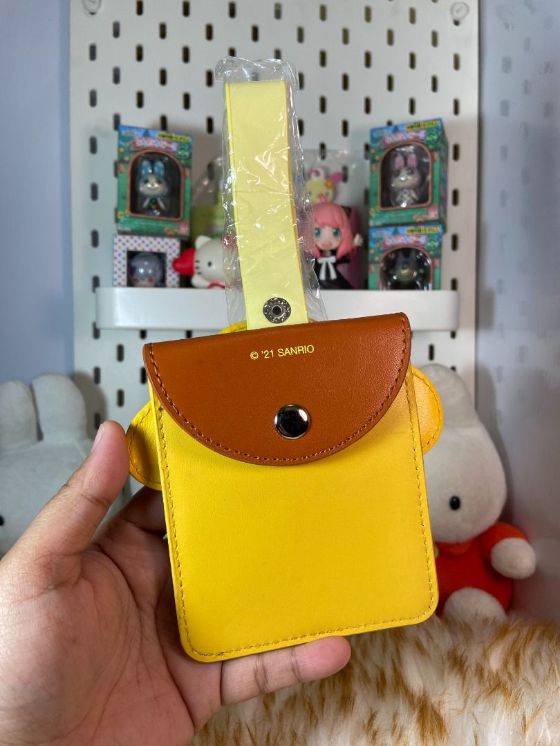 Sanrio Pompompurin Card Holder, Hobbies & Toys, Memorabilia ...