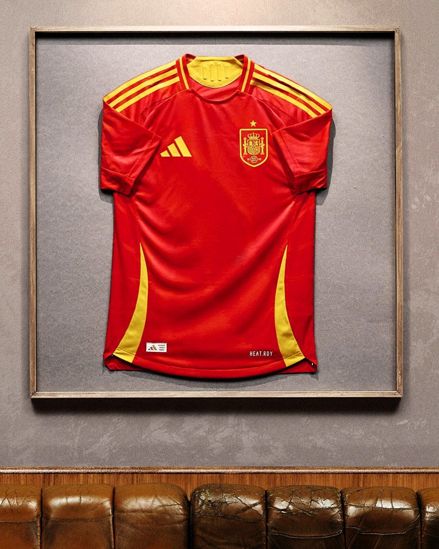 Spain EURO 2024 Home Away Kit, Men's Fashion, Activewear on Carousell