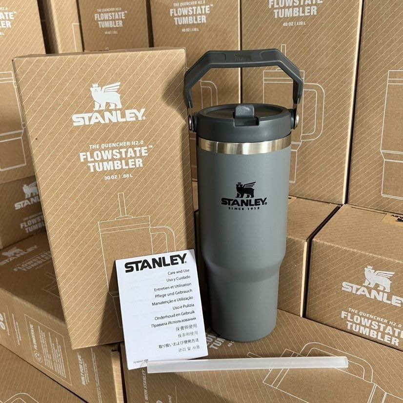 Stainless steel tumblr Stanley botol air tahan panas sejuk, Furniture ...