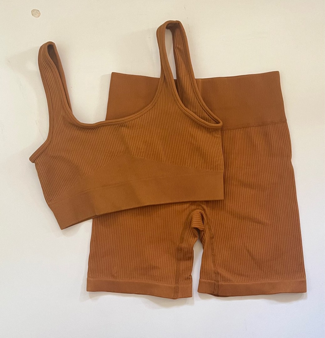 Terracotta brown workout set, Women's Fashion, Activewear on Carousell