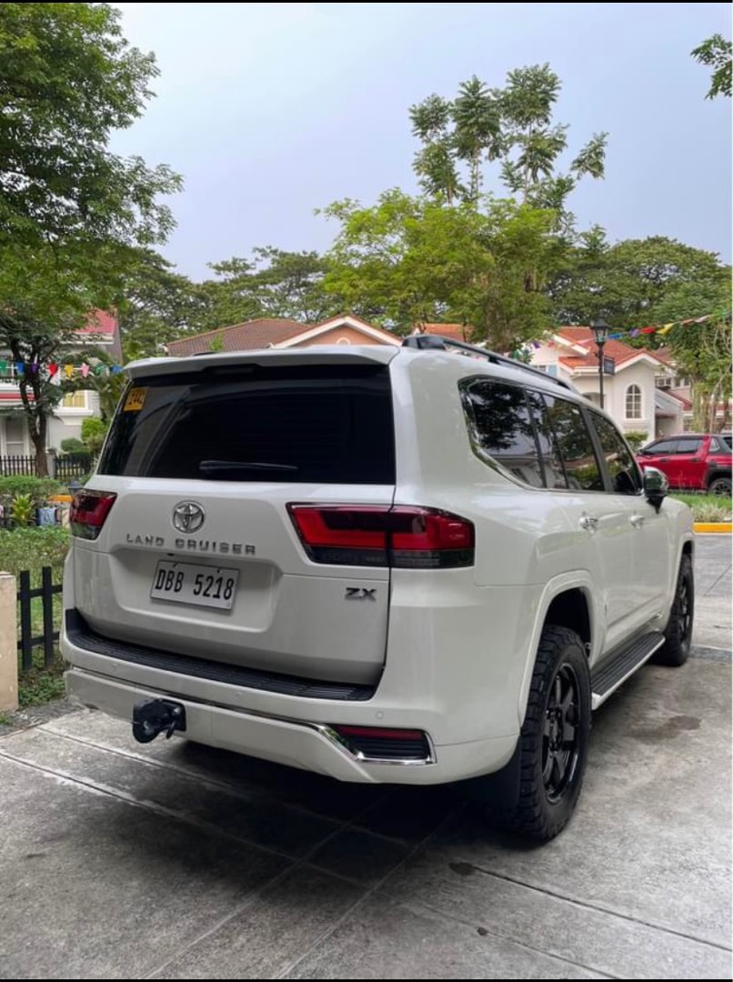 Toyota Land Cruiser VX 300 Auto, Cars for Sale, Used Cars on Carousell