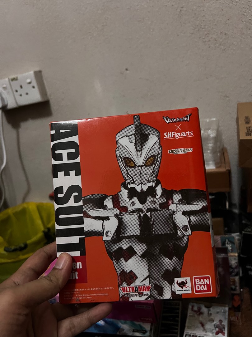 WTS ULTRA ACT x SHF ULTRAMAN SUIT A (manga ver), Hobbies & Toys, Toys & Games on Carousell