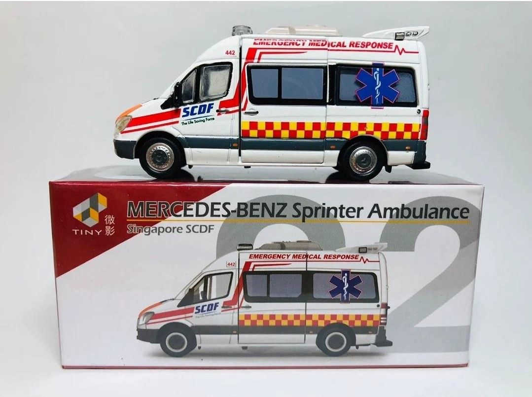 1/76 SCDF Mercedes Benz Sprinter Ambulance, Hobbies & Toys, Toys ...
