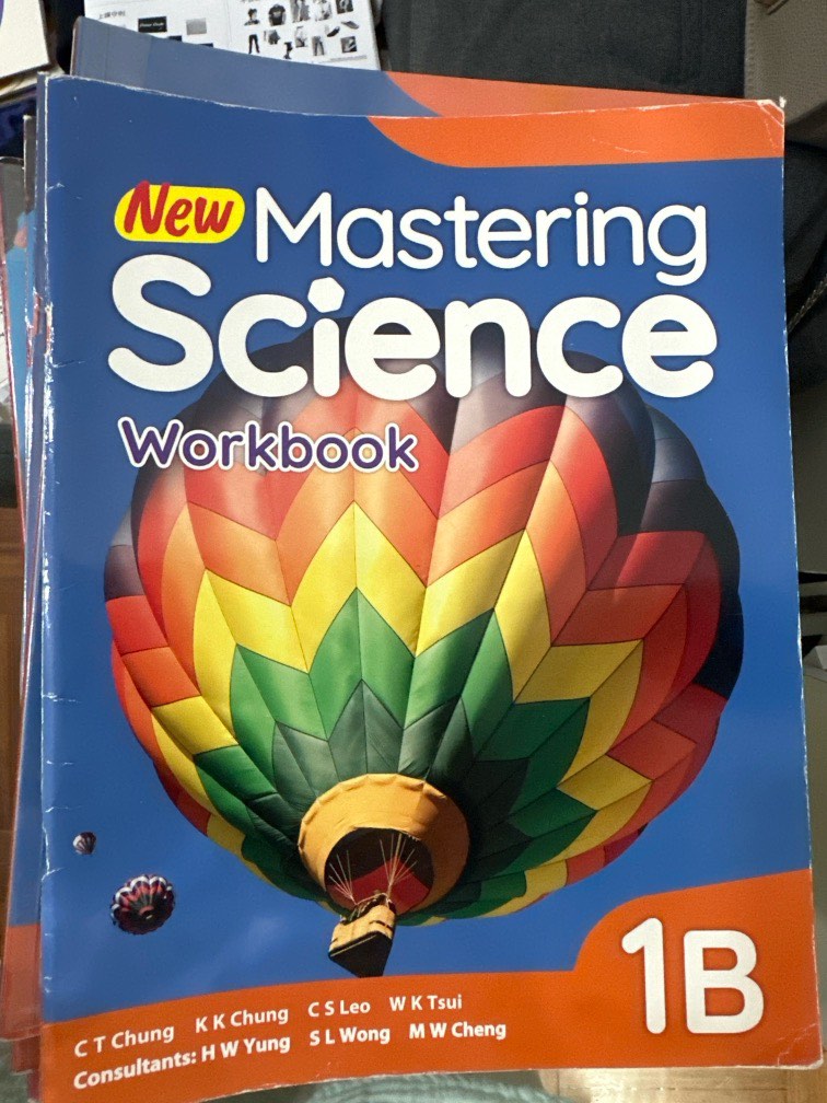中一科學書 New Mastering Science workbook, 興趣及遊戲, 書本 & 文具, 教科書 - Carousell