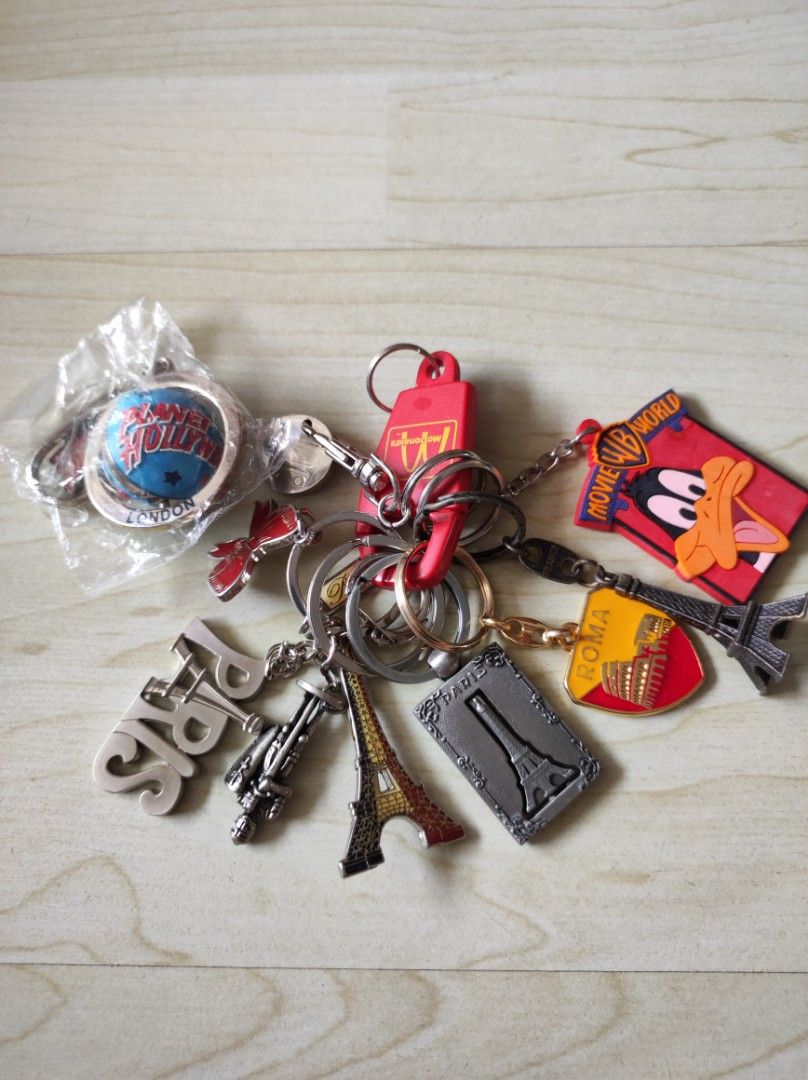 Assorted Souvenir Keychains, Hobbies & Toys, Memorabilia & Collectibles ...