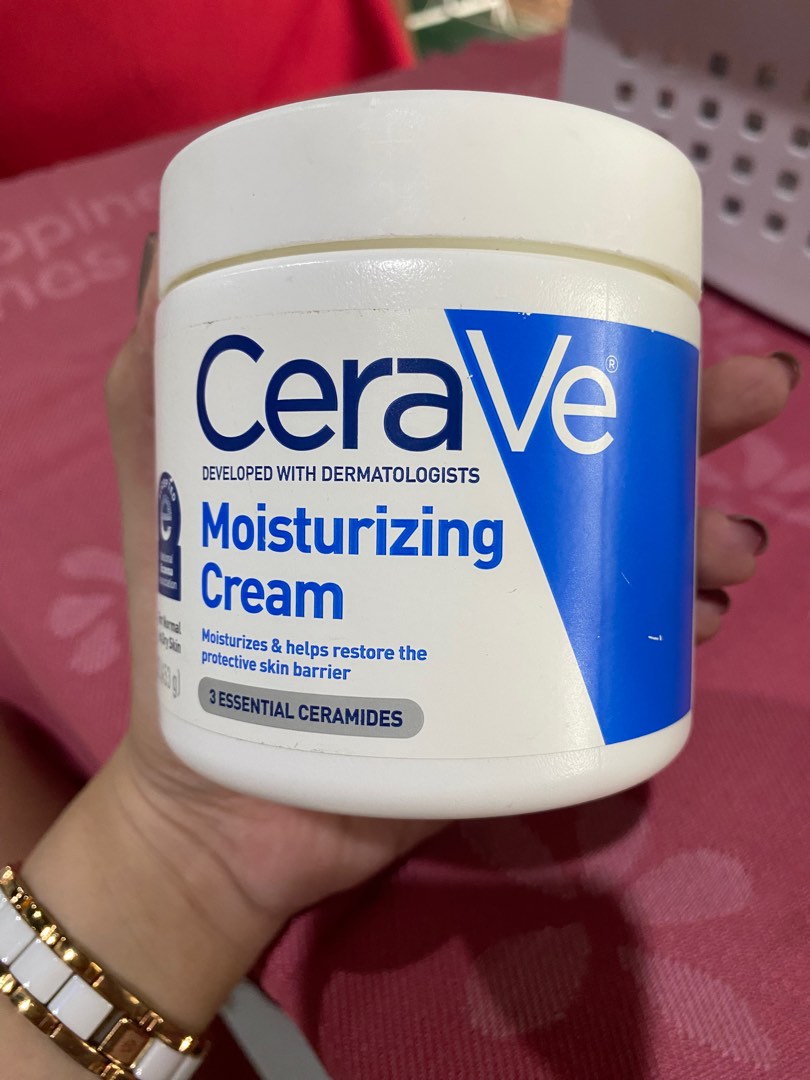 CeraVe, Beauty & Personal Care, Bath & Body, Body Care on Carousell