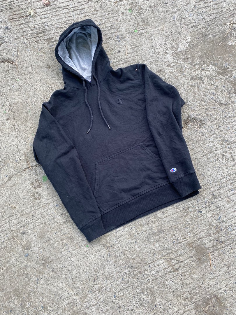 Champion Basic Logo Hoodie, Men's Fashion, Coats, Jackets and Outerwear ...