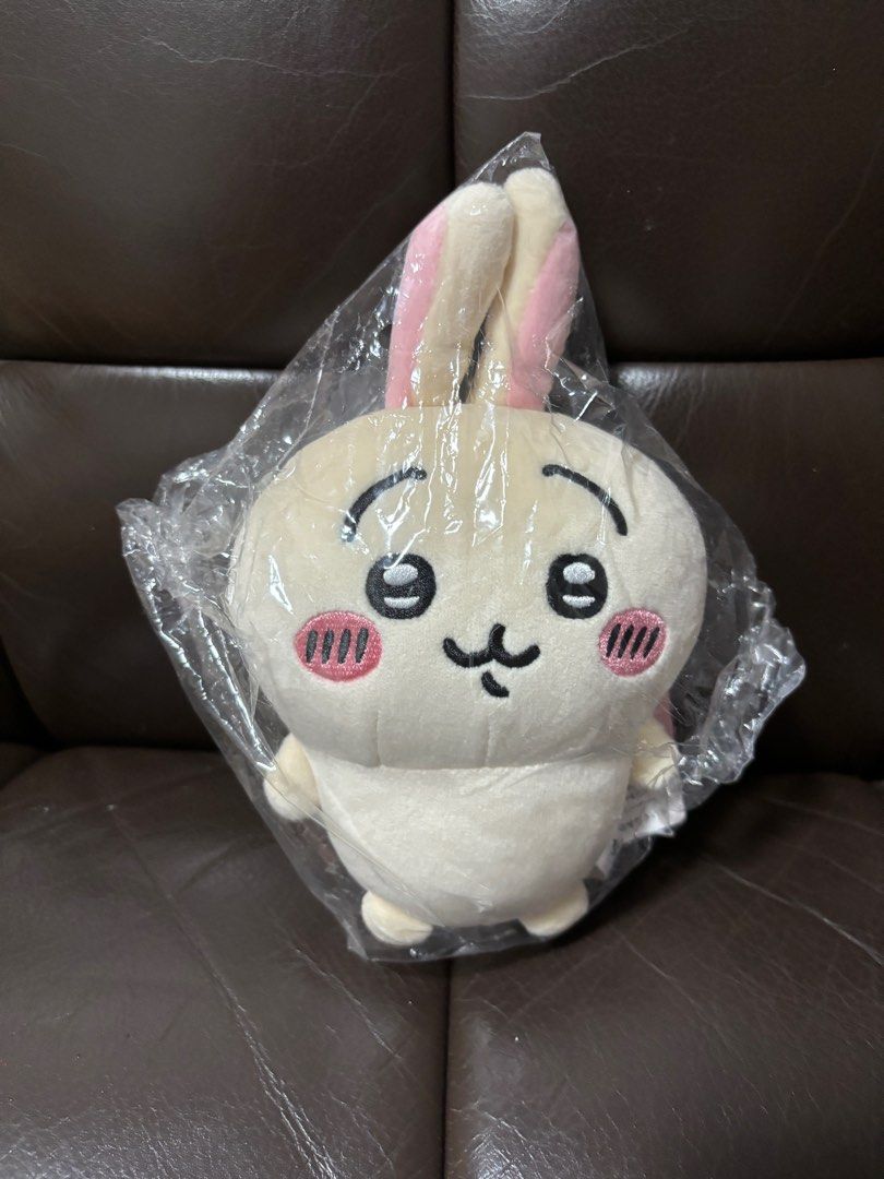 Chiikawa usagi 公仔 （日版）, 興趣及遊戲, 玩具 & 遊戲類 - Carousell