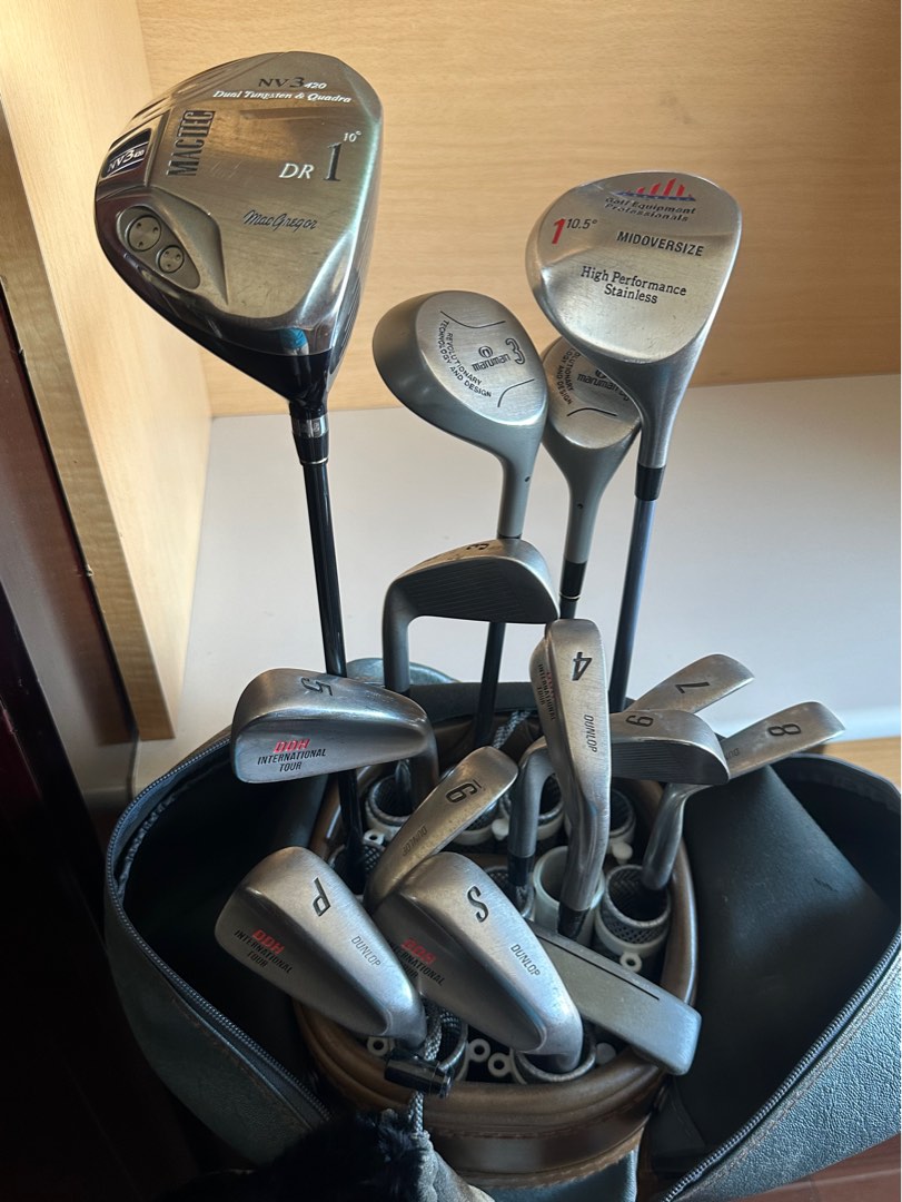 Dunlop Golf set, Sports Equipment, Sports & Games, Golf on Carousell