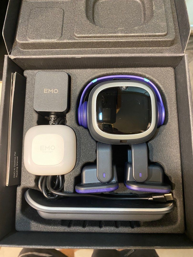 EMO AI 伴侶 Toys Robot Pet ChatGPT supported, 興趣及遊戲, 玩具 & 遊戲類 - Carousell