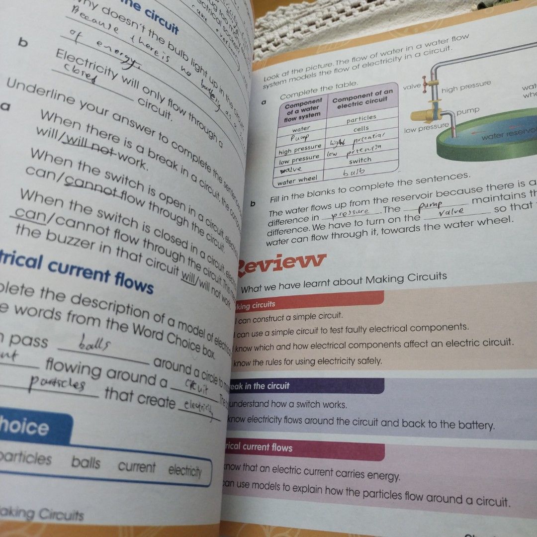 Excel in science 4b student book, Buku & Alat Tulis, Buku di Carousell