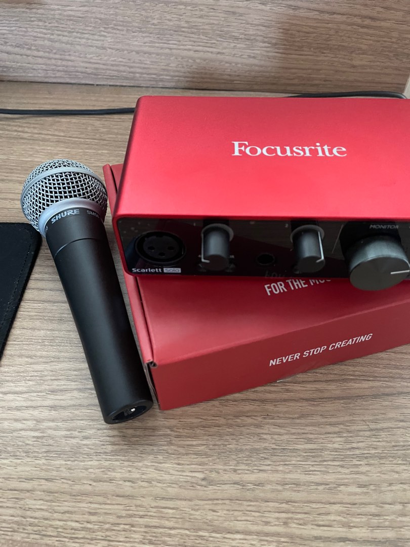 Focusrite Scarlett Solo (3rd Gen) & Shure SM58-LCE Dynamic Mic, Audio ...