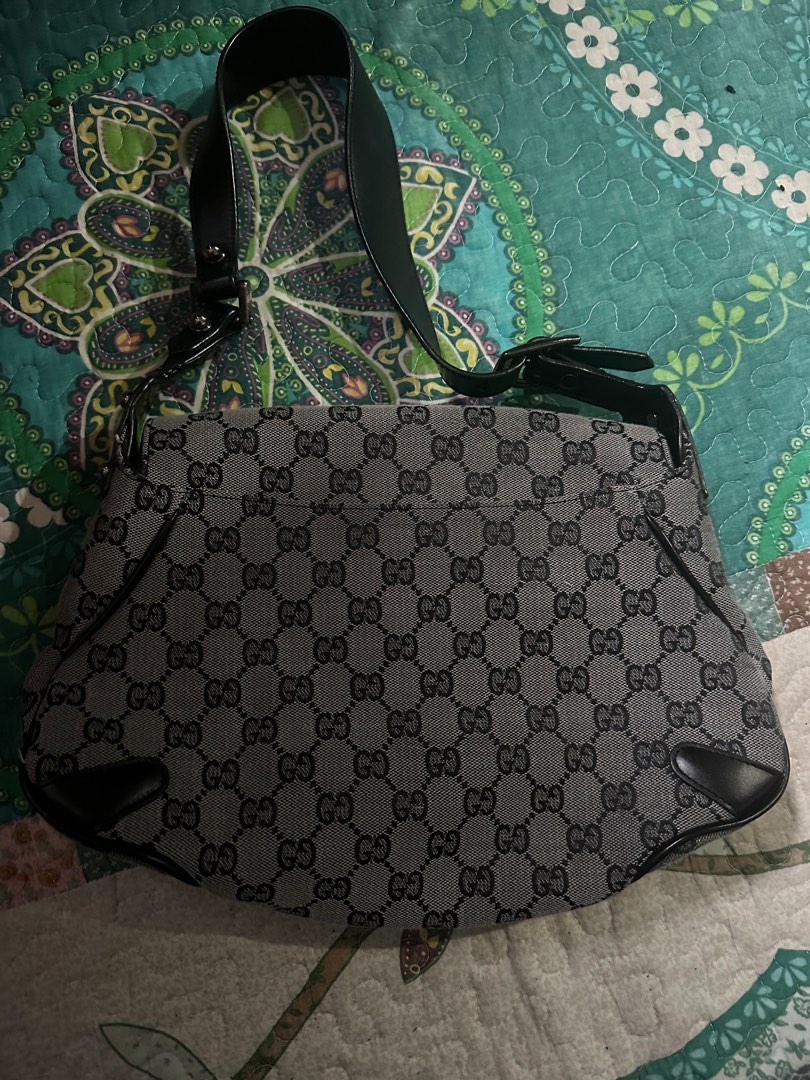 Gucci beg, Women's Fashion, Bags & Wallets, Shoulder Bags on Carousell