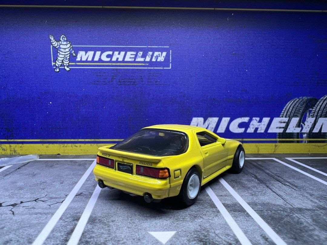 Hotwheels Mazda Rx7 FC yellow custom rubber tayar, Hobbies & Toys ...