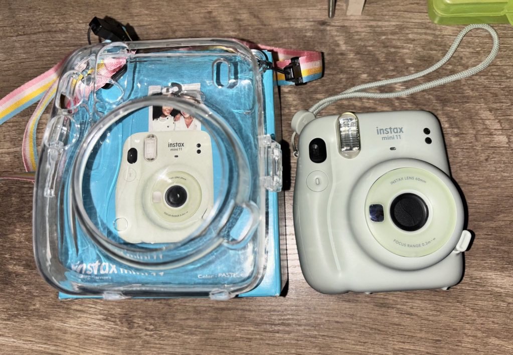 Instax Mini 11 Pastel Green, Photography, Cameras on Carousell