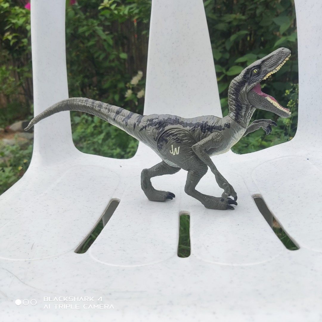 Jurassic World Velociraptor Green Raptor Dinosaur Toy Figure Hasbro ...
