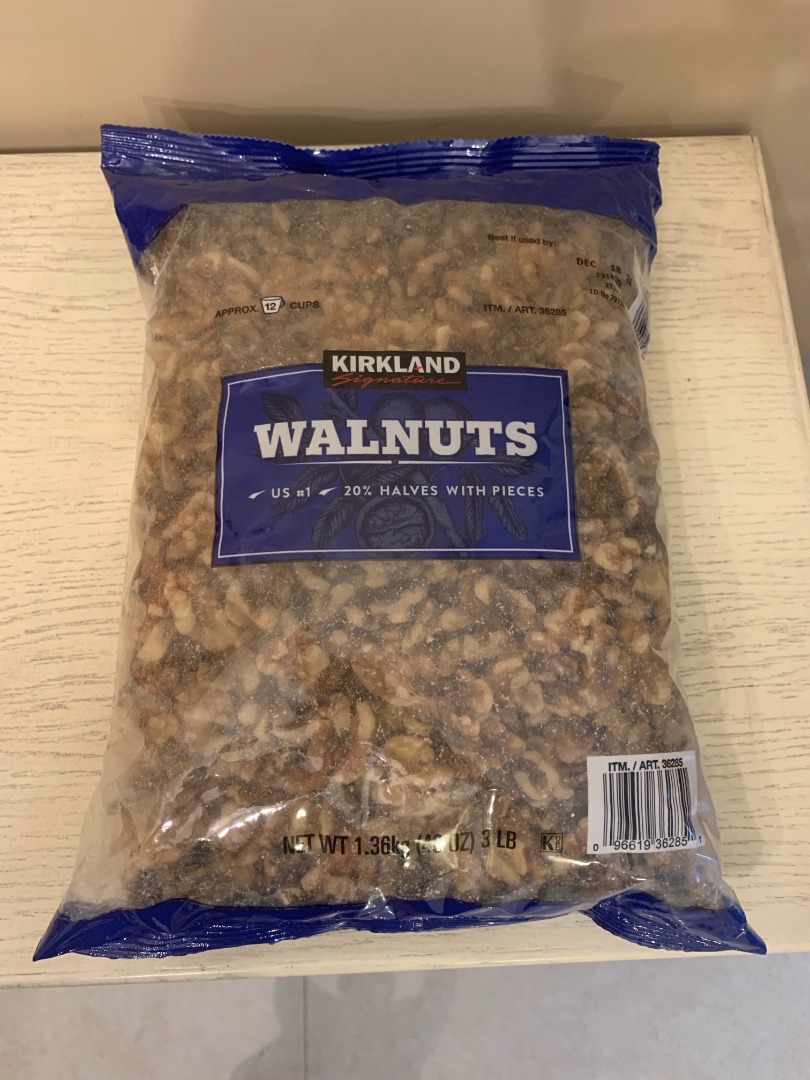 Kirkland Walnuts 1.36kg / 3 lbs. Expiry 12/2024 / 3磅裝合桃, 嘢食 & 嘢飲, 其他食物及 ...