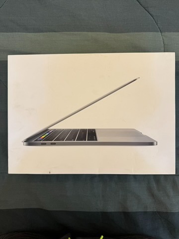 MacBook Pro (13-inch, i7, 512GB, 16GB ,Four Thunderbolt 3 ports) with ...