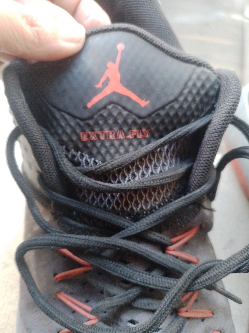 Nike jordan original, Fesyen Pria, Sepatu , Sneakers di Carousell