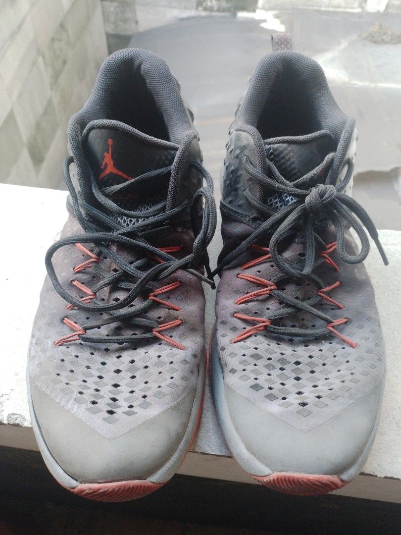 Nike jordan original, Fesyen Pria, Sepatu , Sneakers di Carousell