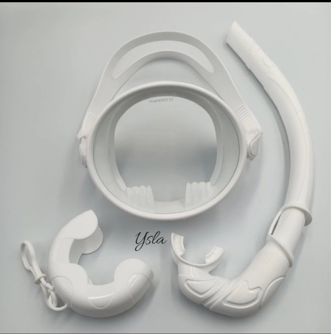 Oval Mask Set, Sports Equipment, Sports & Games, Water Sports on Carousell