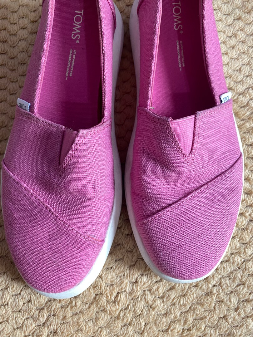 Pink Toms (Original), Women's Fashion, Footwear, Sneakers on Carousell