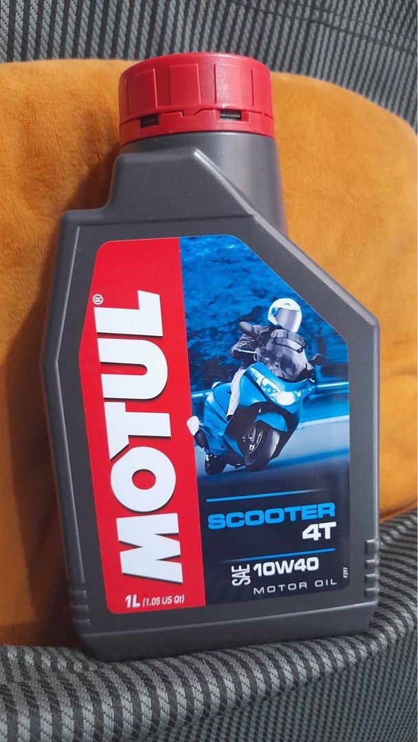 Rs8 Motor engine oil, Motorbikes, Motorbike Parts & Accessories, Other ...