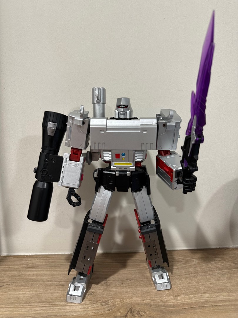 Transformers DX9 Mightron MP G1 Megatron Generation 1, Hobbies & Toys ...