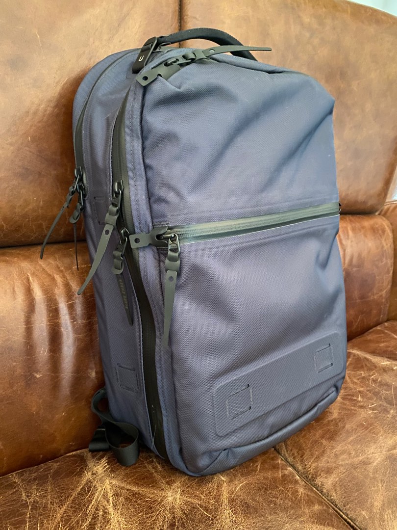 Black Ember Citadel R3 25L Slate Blue, 男裝, 袋, 背包 - Carousell