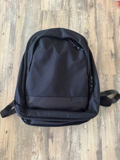 Crumpler Extrovert Foldsack Backpack 15", Men's Fashion, Bags ...