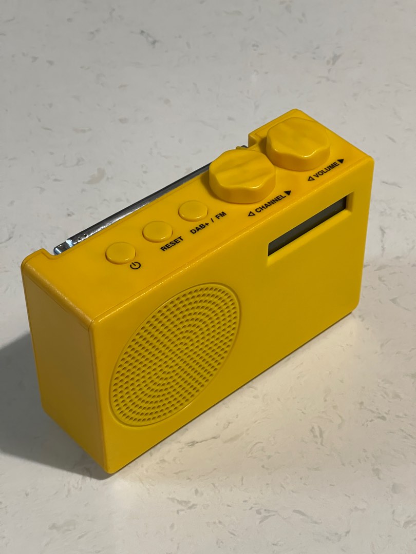 dbc FM radio receiver FM 收音機 DB348-1, 音響器材, 其他音響配件及設備 - Carousell