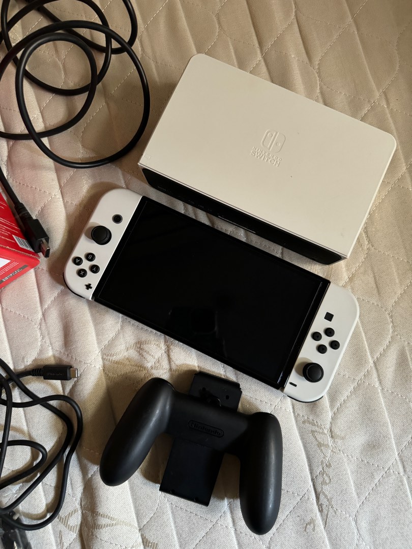 Nintendo Switch OLed White, Video Gaming, Video Games, Nintendo on ...