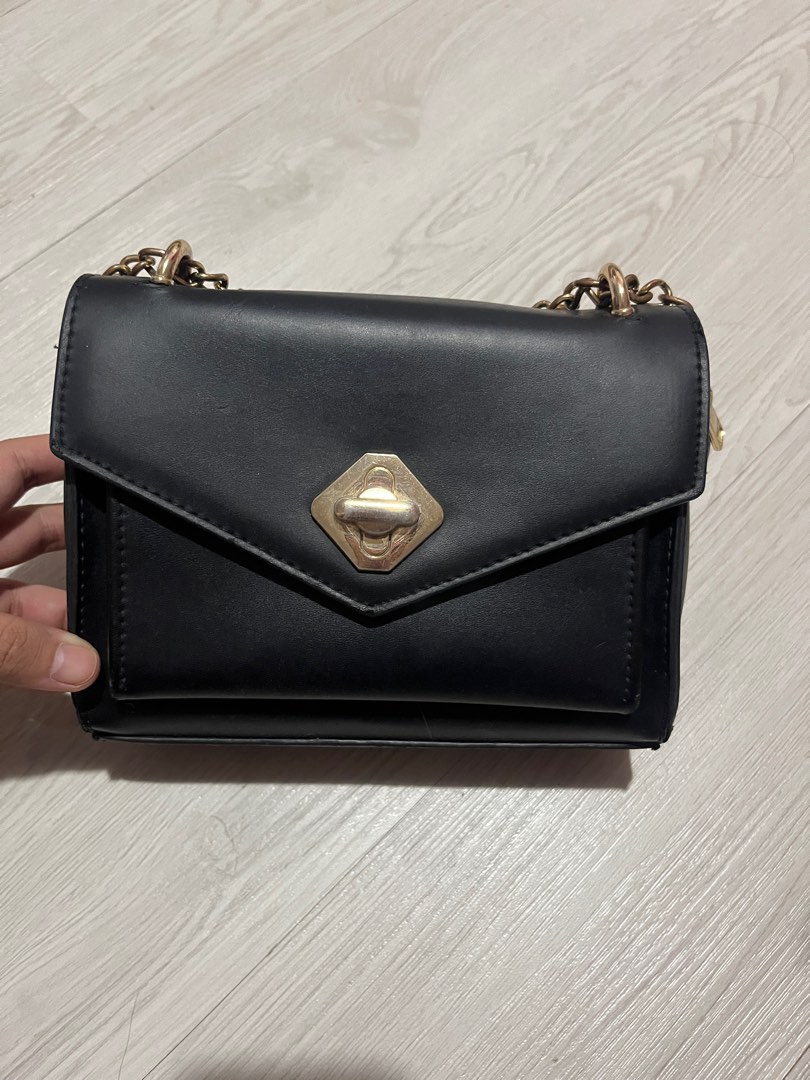Original Dusto Sling bag/kili bag, Women's Fashion, Bags & Wallets ...